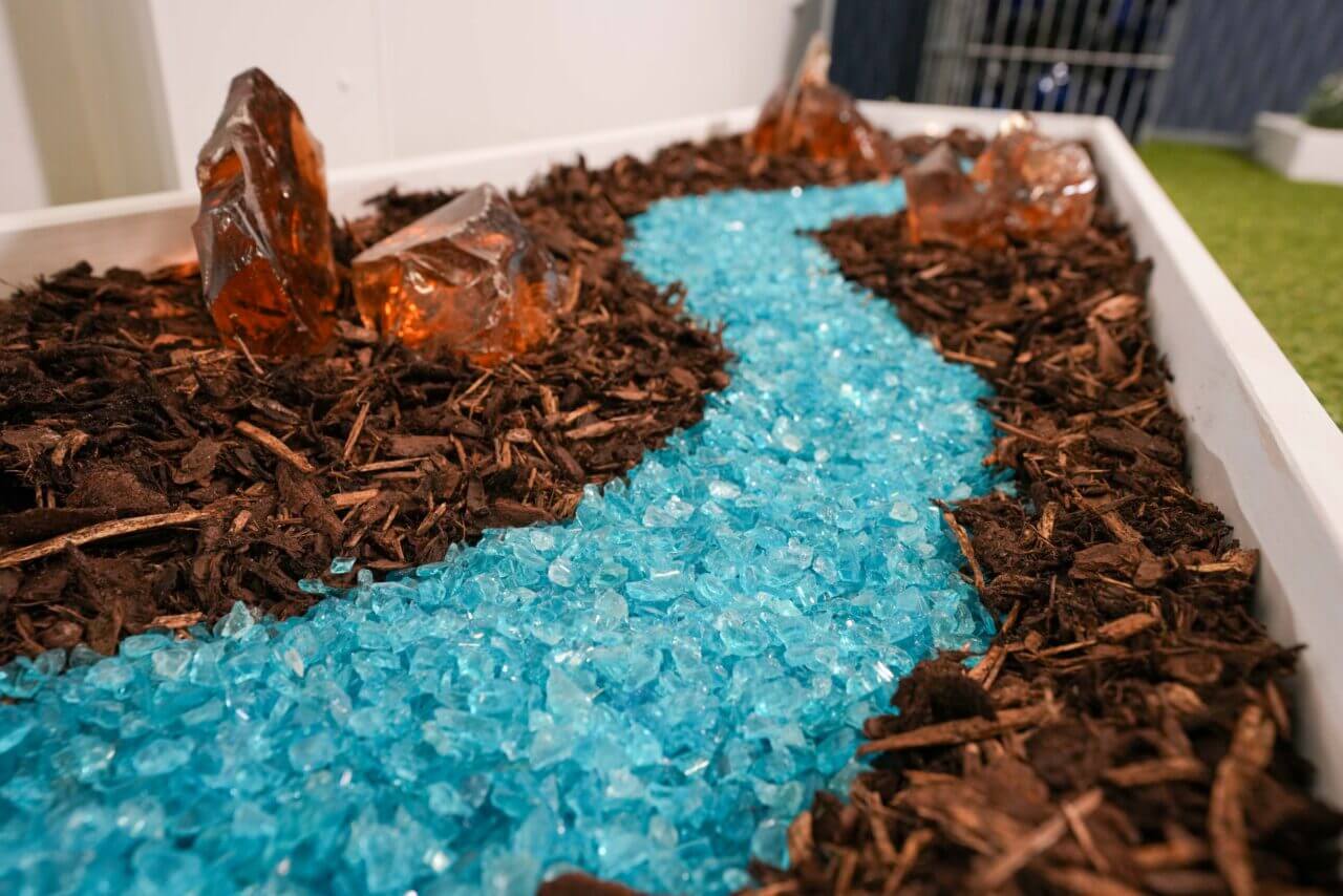 Reiling - GLAS IN SEINEN SCHÖNSTEN FARBEN - CarlMakesMedia