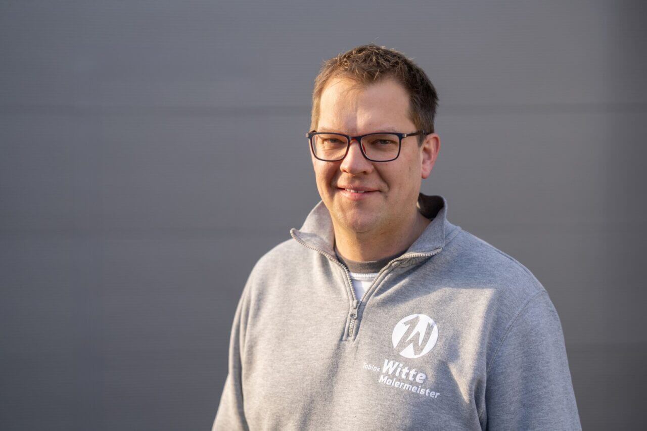 Teamarbeit & Frauenpower – Maler Melzer - CarlMakesMedia